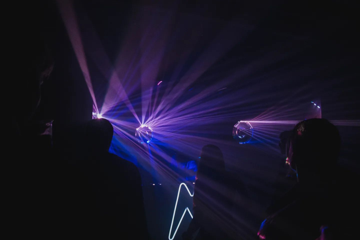 Latvia, thoseguyslighting epic party at the Maze Club - Minuit Une